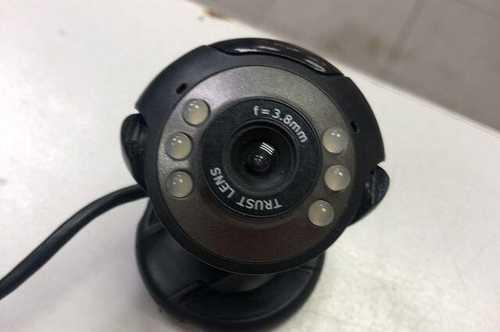 Г23) Веб-камера Trust Lens