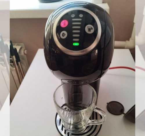 Кофеварка капсульная dolce gusto