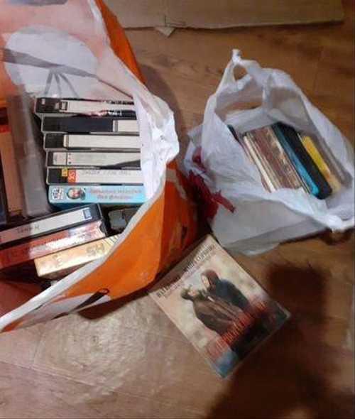 Видеокассеты с фильмами, DVD диски с фильмами