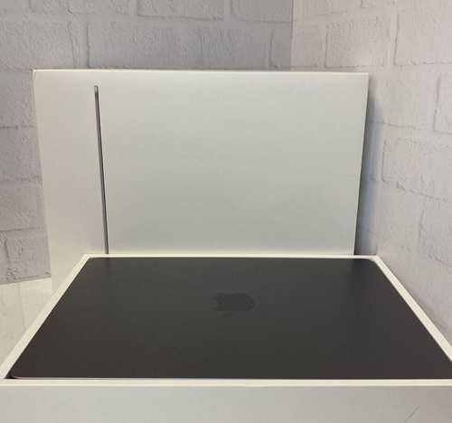 MacBook Air 13 2022 M2 8/256 Space Gray