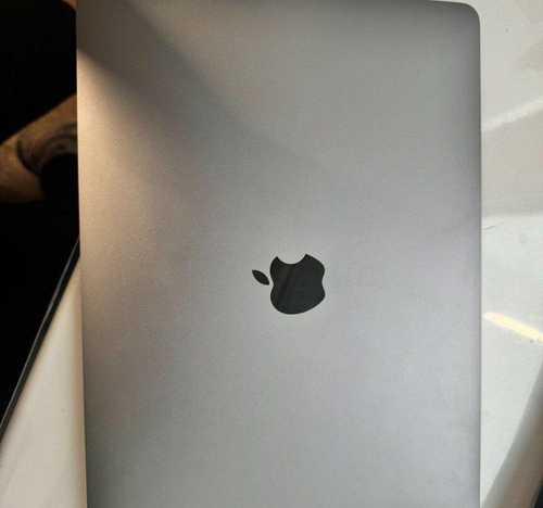 Apple macbook Air 13 2020 m1