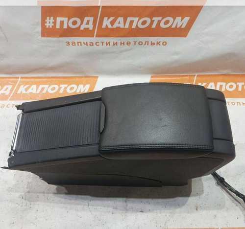 Подлокотник Volvo S60 2 2012 39868874