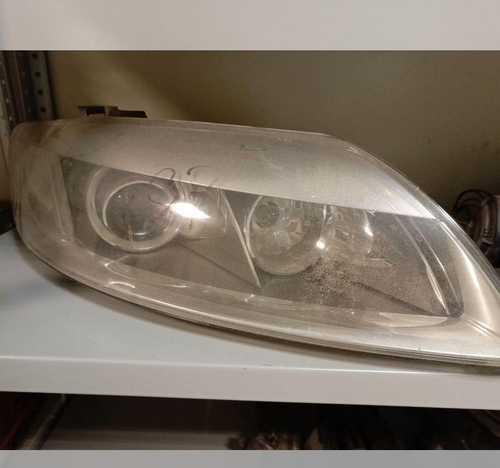 Фара Audi Q7 4L0941004B