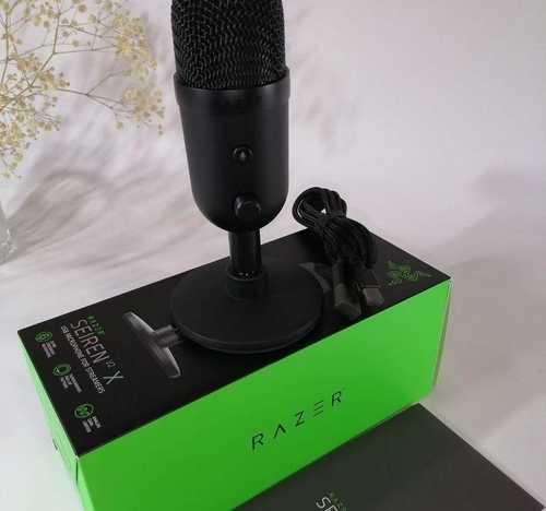 Микрофон Razer seiren v2 x