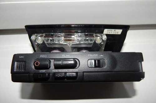 Sony TCM-81 плеер кассетник