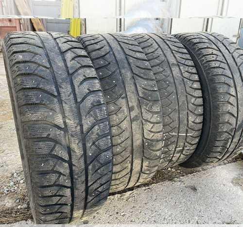 Bridgestone Ice Cruiser 7000 205/60 R16