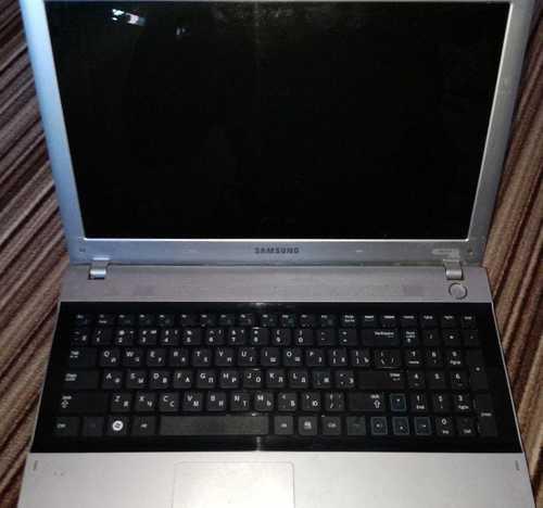 Samsung rv515