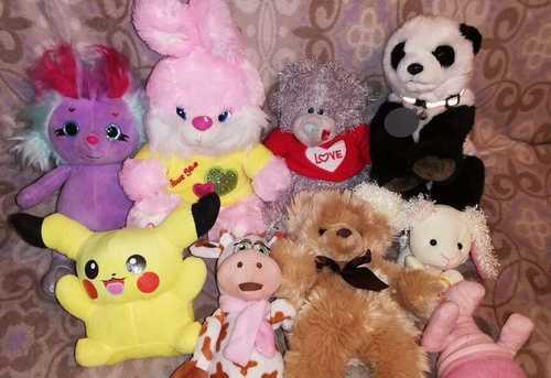 Мягкие игрушки:панда,медвежонок,зайка,пикачу,ждун