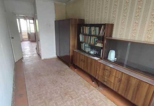 Советская мебель СССР. Шкаф платяной + 2 книжных