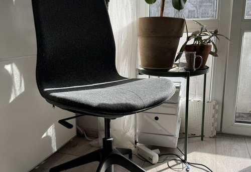 Компьютерное кресло IKEA лонгфьелль