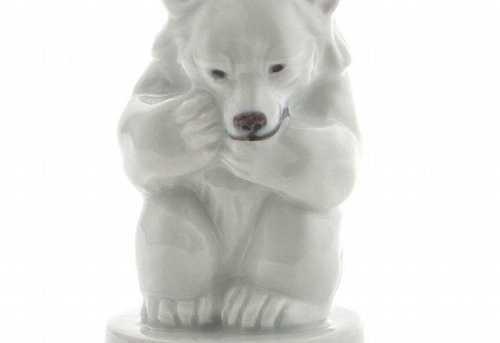 Фарфоровая фигура Белый медвежонок. Royal Copenhag