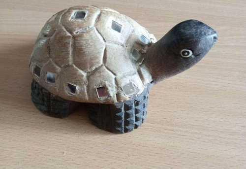 Сувенир черепаха из дерева