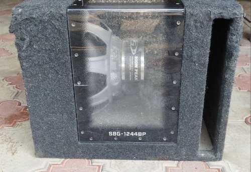Продам сабвуфер 800W Alpine SBG-1244BP +усилитель