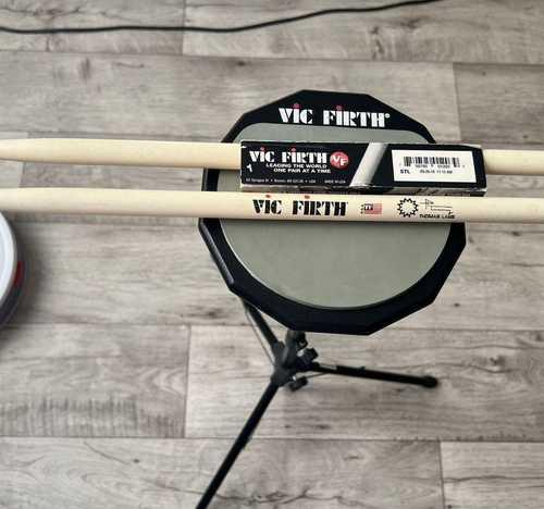 Тренировочный пэд со стойкой vic firth