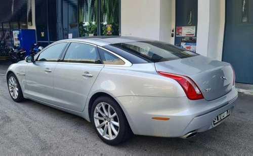 В разборе Jaguar XJ (X351) 2012г. V8 5,0л