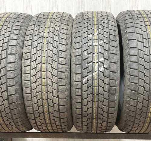 Hankook Nordik IS RW08 235/60 R18 104S
