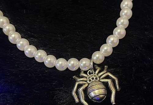 Ожерелье с пауком
