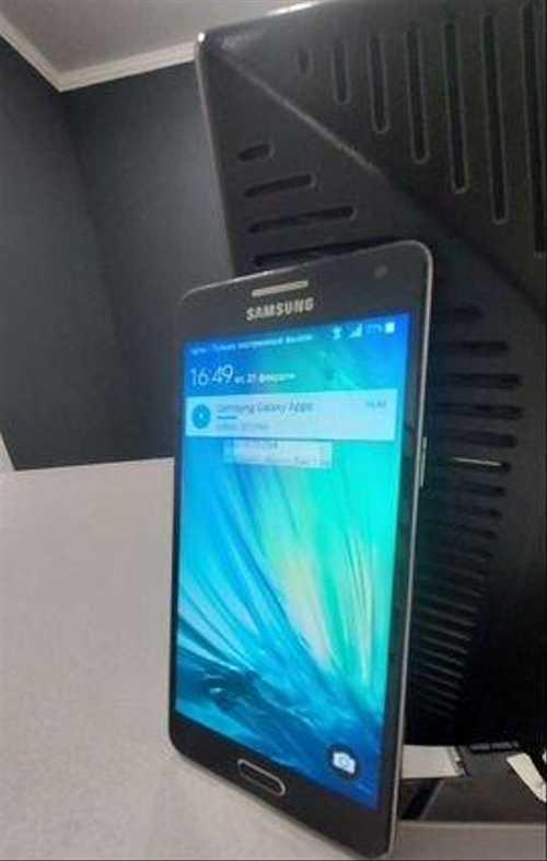 Телефон Samsung A5 2016