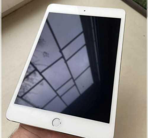 iPad mini 4