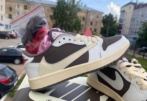 Nike air jordan 1 travis scott reverse mocha