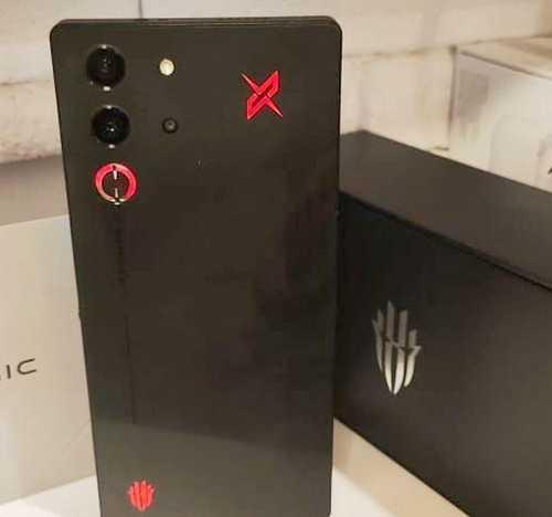 ZTE nubia Red Magic 10 Pro, 12/256 ГБ