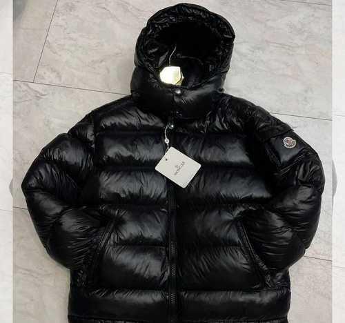 Пуховик Moncler