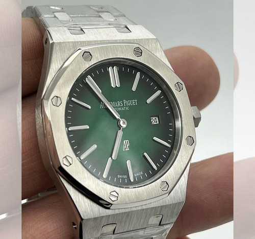 Часы Audemars Piguet Royal Oak Jumbo Extra-Thin