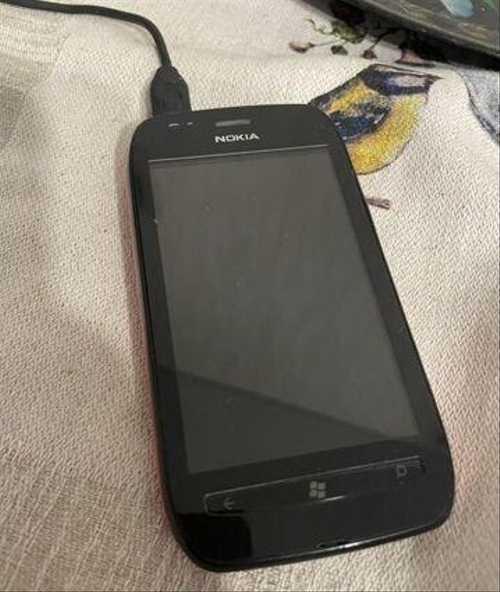 Телефон Nokia Lumia 710