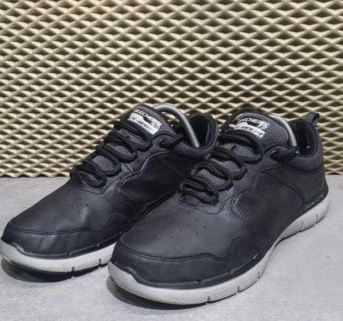 Кроссовки skechers оригинал 41.5