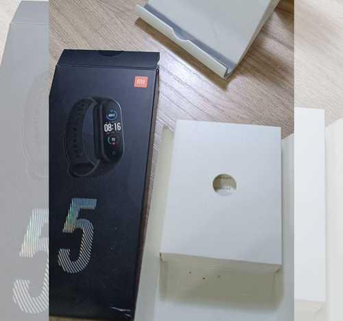 Xiaomi mi band 5