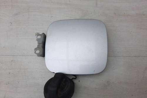 Лючок бензобака Mitsubishi Carisma DA1A 4G92 2002