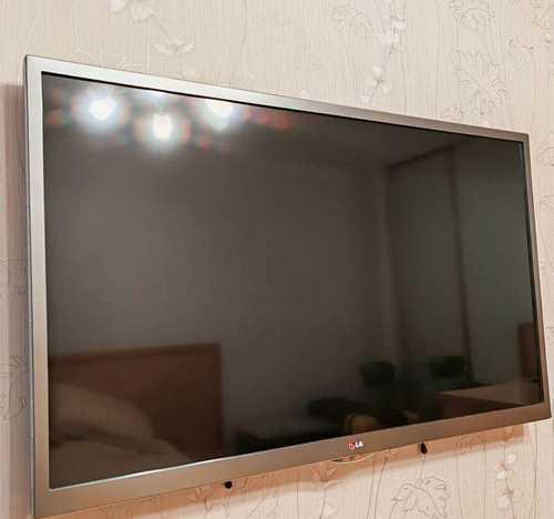 Телевизор LG SMART TV 3D 42"