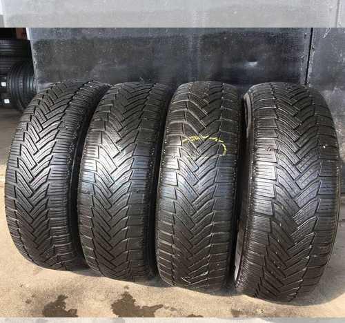 Michelin Alpin 6 215/65 R16