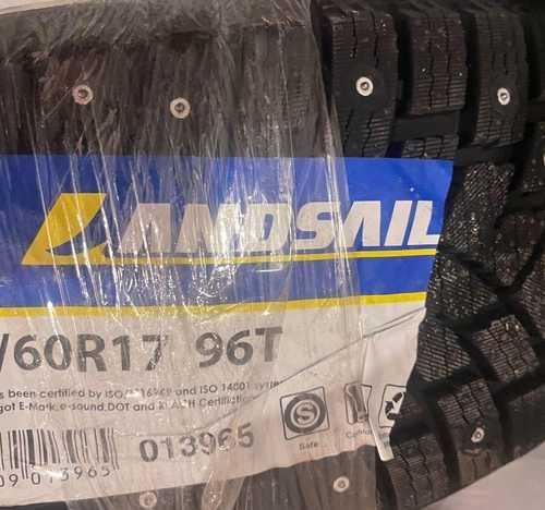 Landsail Ice Star IS37 215/60 R17
