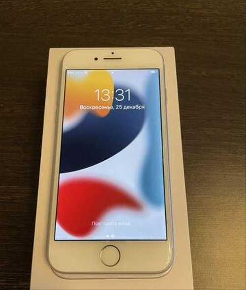 iPhone 8 white 64gd