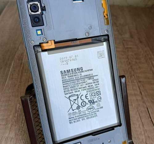 Samsung Galaxy A70, 6/128 ГБ