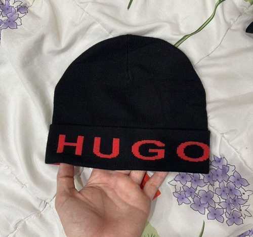 Шапка Hugo