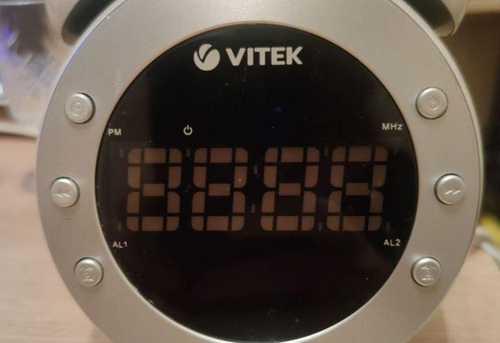 Радиочасы с будильником vitek VT-3525-W