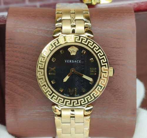 Часы женские Versace