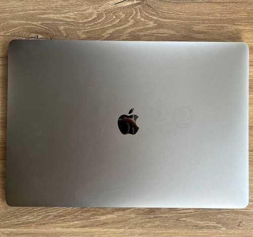 Apple macbook pro 15 2017