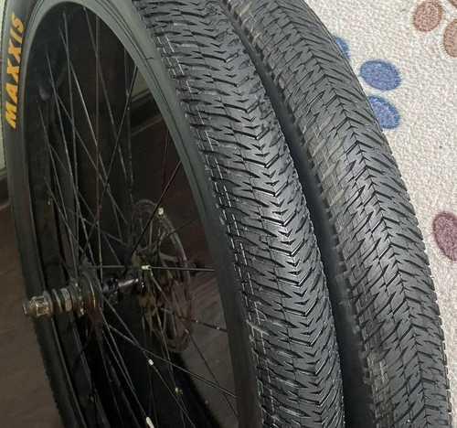 Покрышки maxxis dth и rubena racing pro