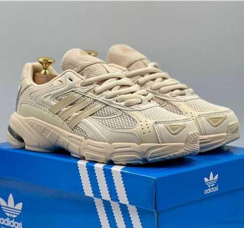 Кроссовки женские Adidas Response CL