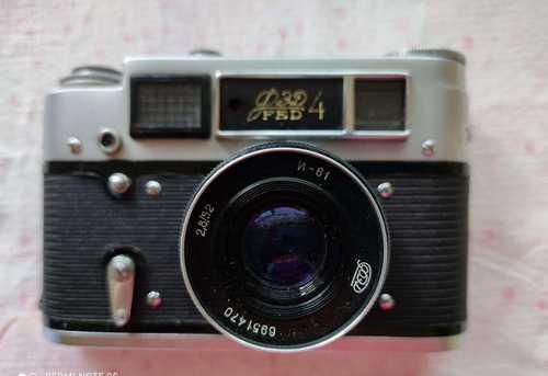 Пленочный фотоаппарат фэд-4