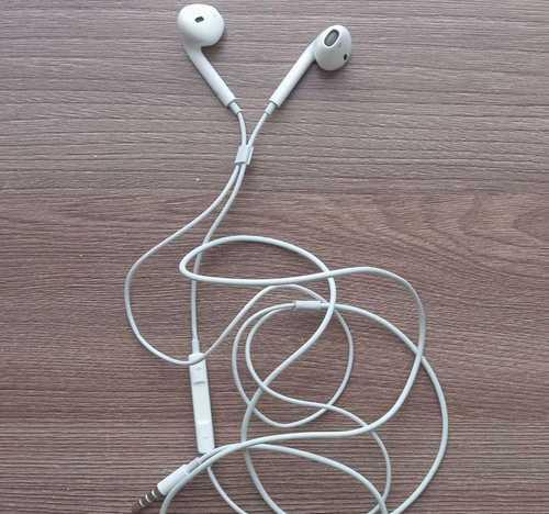 Наушники earpods