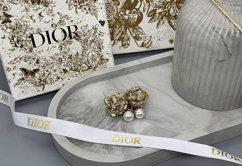 Пусеты Dior - уникальные серьги классика