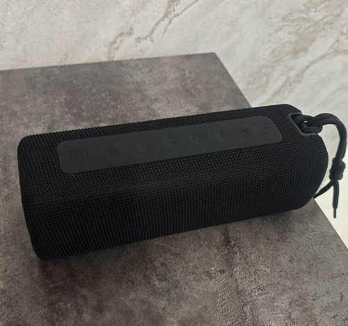 Колонка Xiaomi Mi Portable Bluetooth Speaker