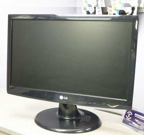 Монитор 19" LG W1943SS (1366x768, TN, VGA)