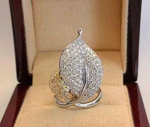 Золотое кольцо с бриллиантами 2,6 ct