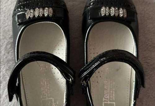 Туфли для девочки черные новые размер 27