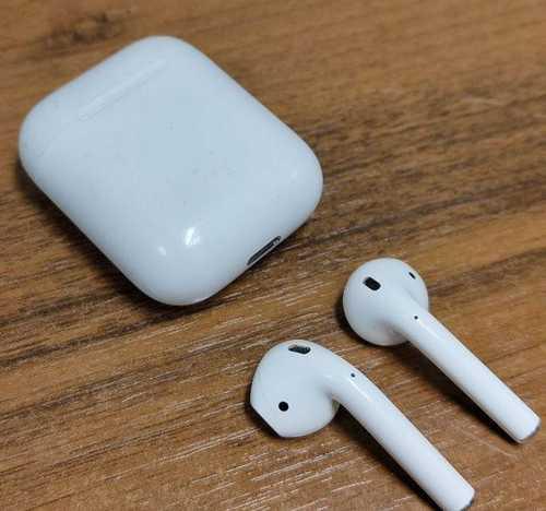 Apple AirPods